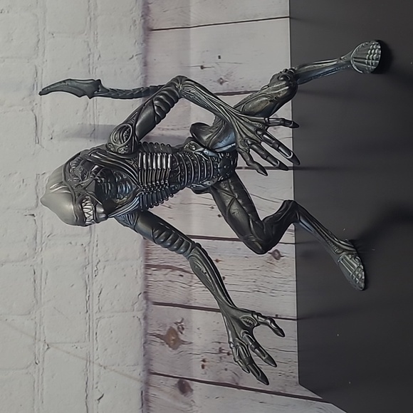 Vintage | Toys | Vintage Rare 9s Alien Vs Predator Collectible Posable ...